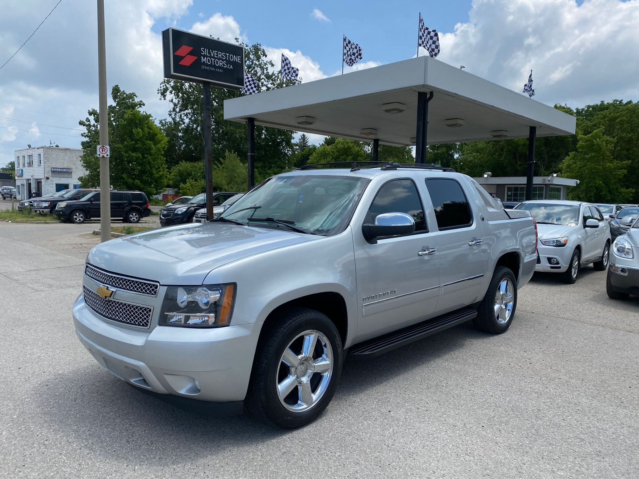 2013 CHEVY AVALANCHE LTZ BLACK DIAMOND EDITION - Silverstone Motors ...