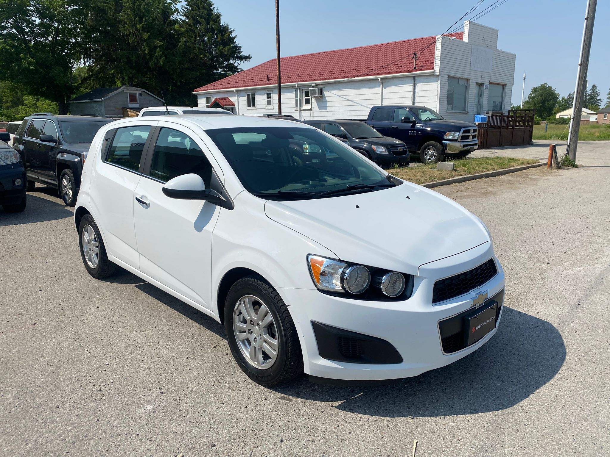 2013 CHEVY SONIC LT HATCHBACK CLEAN CARFAX - Silverstone Motors ...