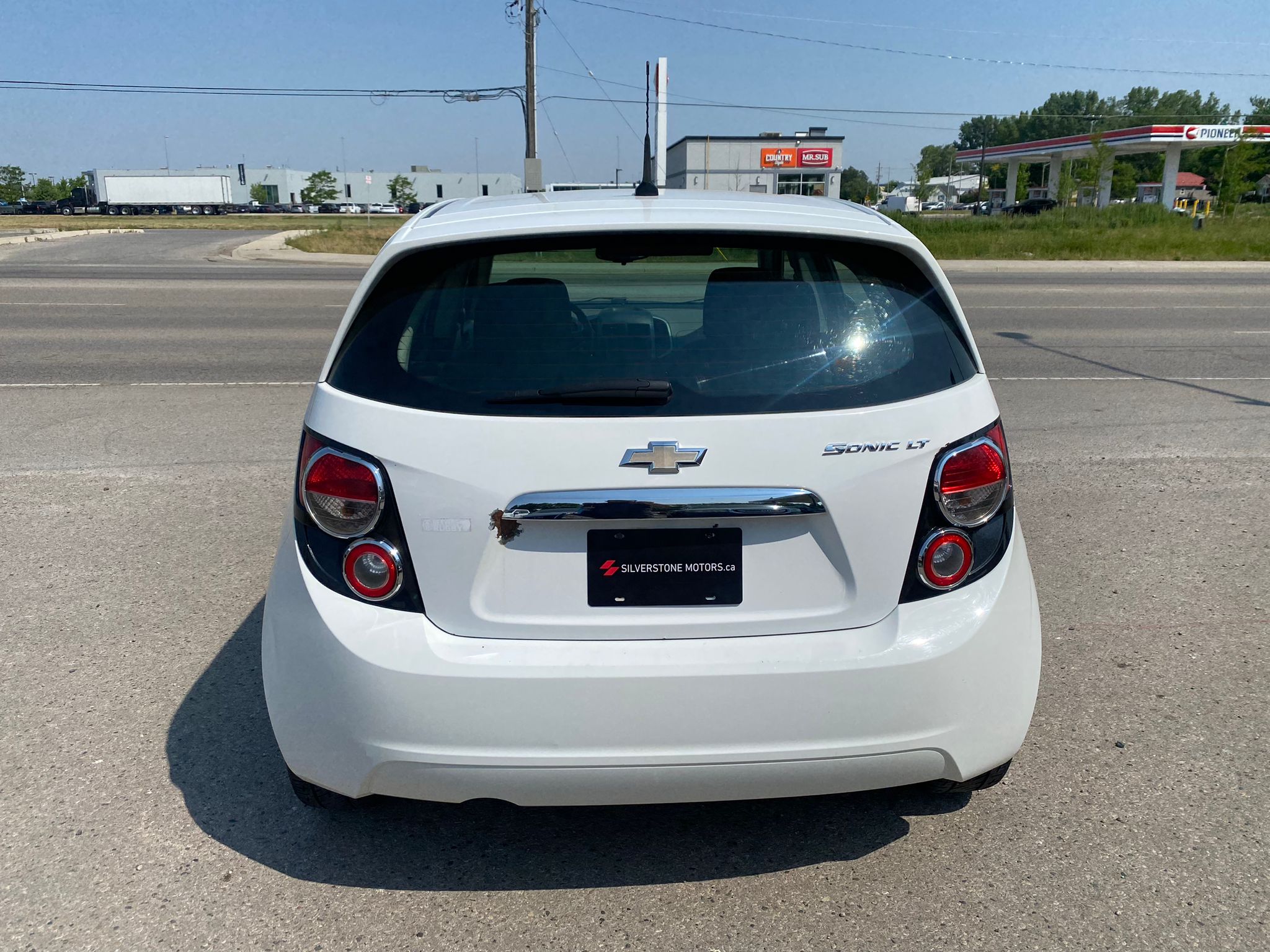 2013 CHEVY SONIC LT HATCHBACK CLEAN CARFAX - Silverstone Motors ...