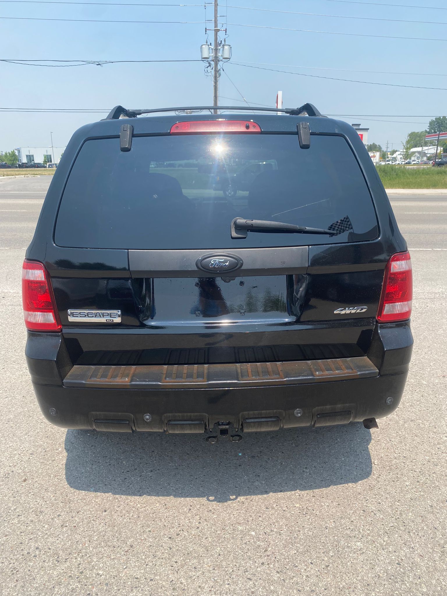 2012 FORD ESCAPE AWD - Silverstone Motors Dealership | Buy, Sell, Trade ...