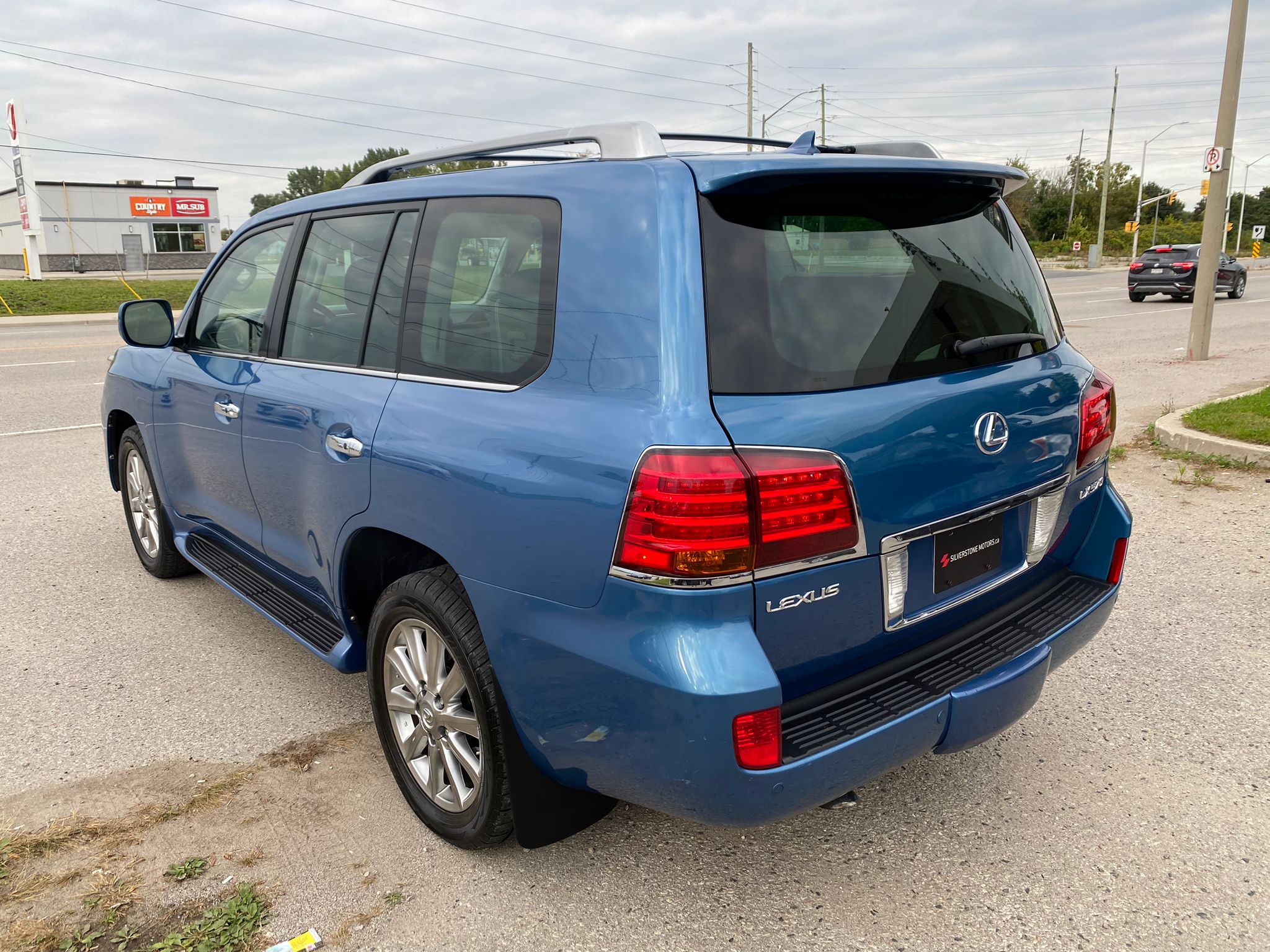 2008 LEXUS LX470 4X4 - Silverstone Motors Dealership | Buy, Sell, Trade ...