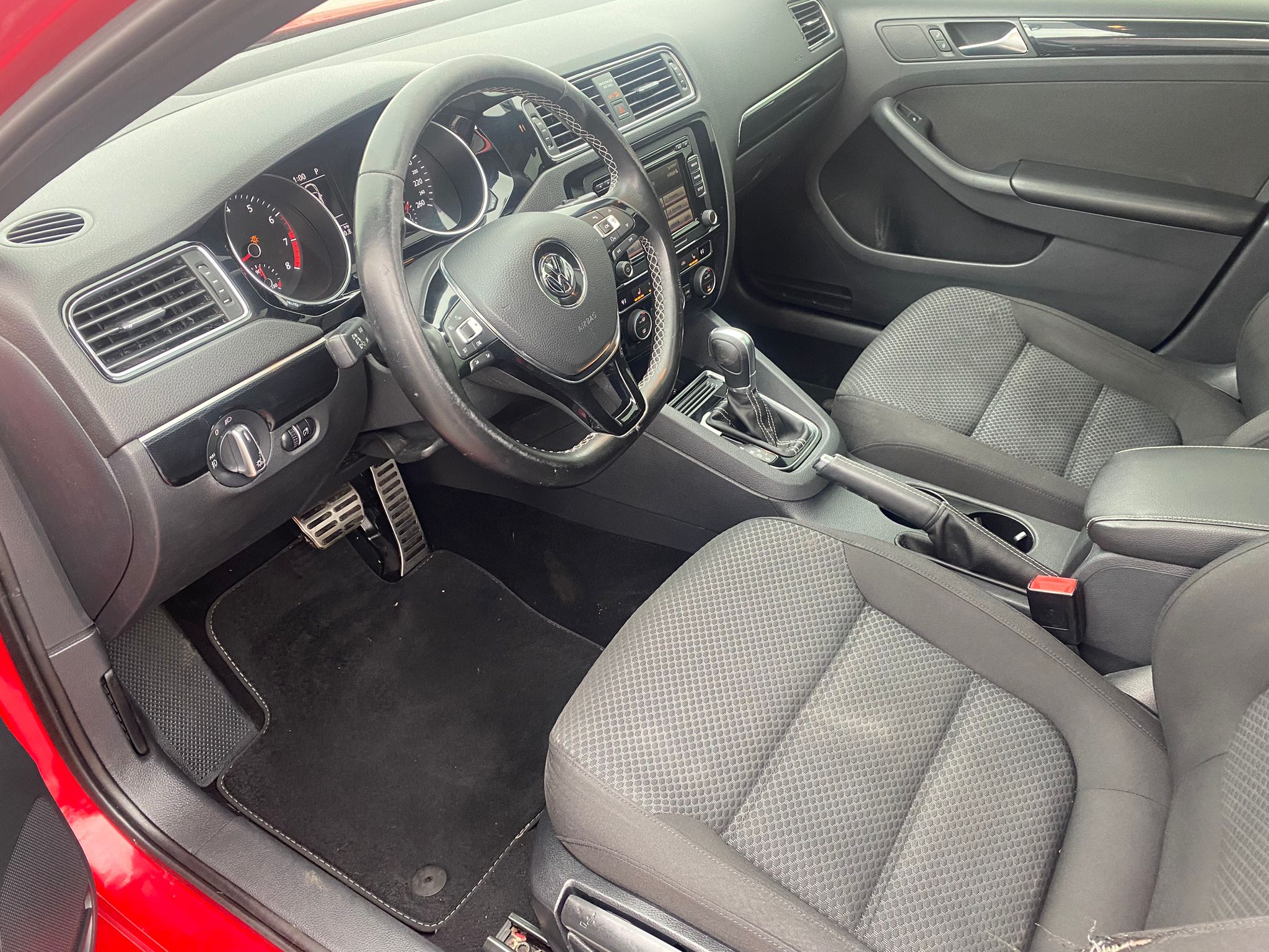 2015 VOLKSWAGEN JETTA COMFORTLINE - Silverstone Motors Dealership | Buy ...